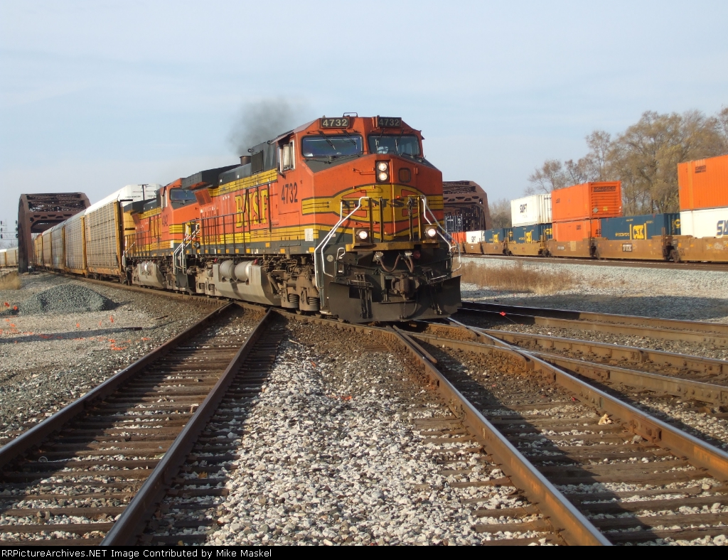 BNSF 4732